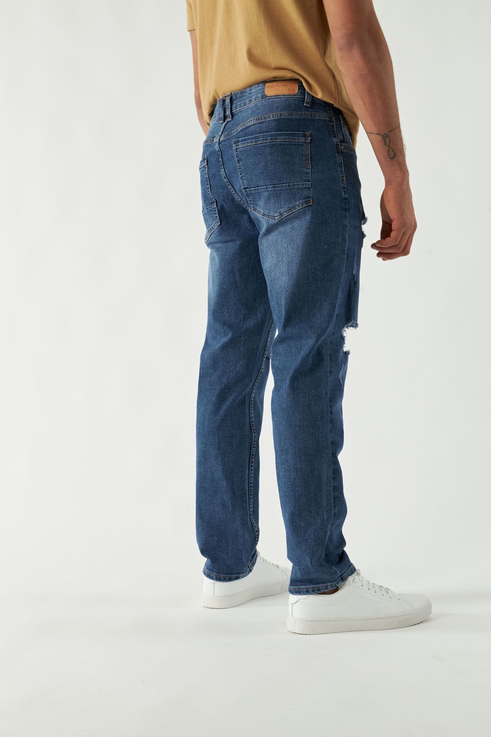 JEAN STRAIGHT SUTTON - Mistral